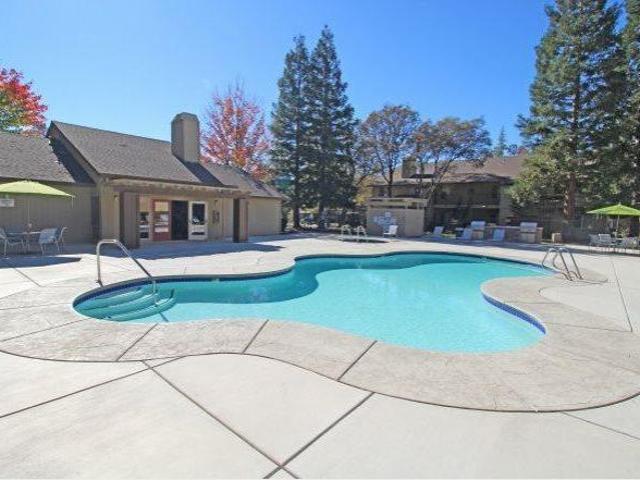 1 Br, 1 bath, Apartment 2640 Cambridge Rd