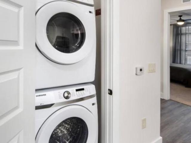 1 Br, 1 bath, Apartment 2650 Cobb Place Ln NW