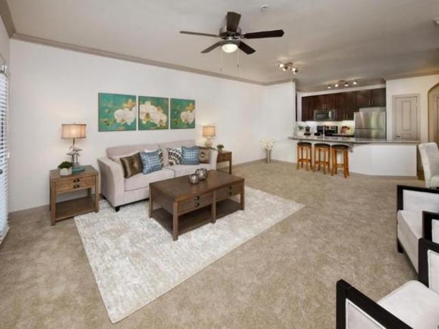 1 Br, 1 bath, Apartment 265 Ponce De Leon Ave NE
