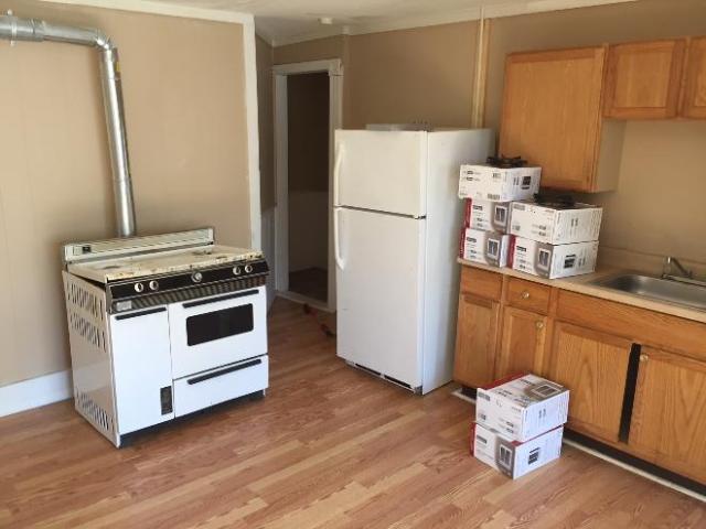 1 Br, 1 bath, Apartment 266 268 Pleasant St