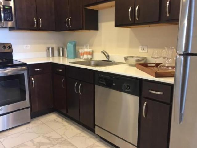 1 Br, 1 bath, Apartment 2600 Golf Rd
