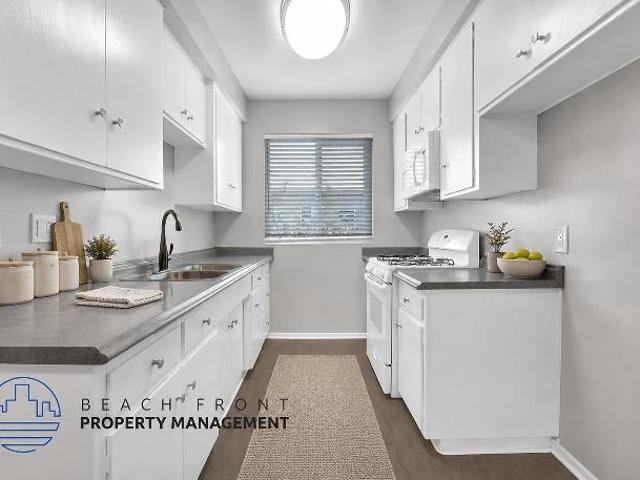 1 Br, 1 bath, Apartment 26019 Oak Street