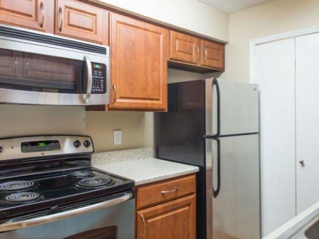 1 Br, 1 bath, Apartment 2612 Cinnamon Park Circle