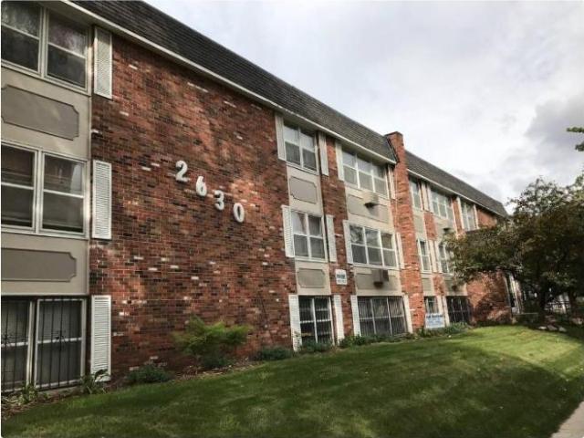 1 Br, 1 bath, Apartment 2630 Chicago Ave