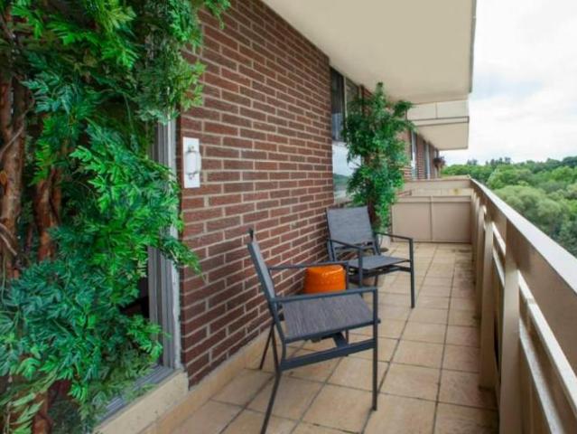 1 Br, 1 bath, Apartment 26 Lorne Avenue