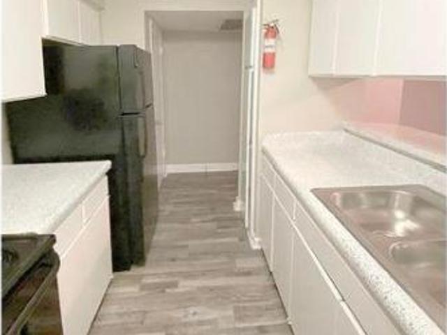 1 Br, 1 bath, Apartment 2749 Northaven Rd