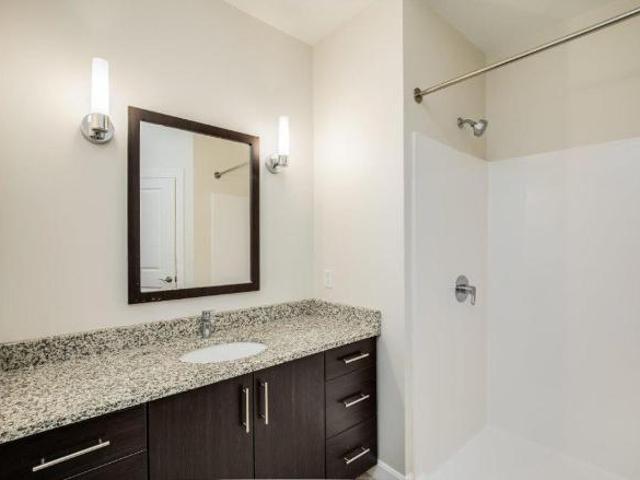1 Br, 1 bath, Apartment 274 East Main Street