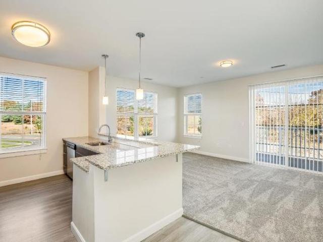 1 Br, 1 bath, Apartment 274 East Main Street