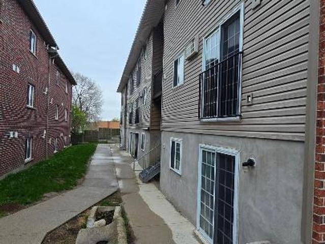 1 Br, 1 bath, Apartment 274 Highland Road East