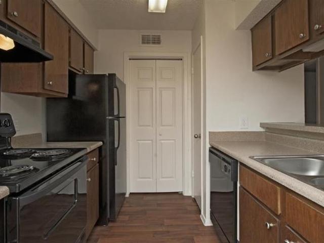 1 Br, 1 bath, Apartment 2750 E Trinity Mills Rd