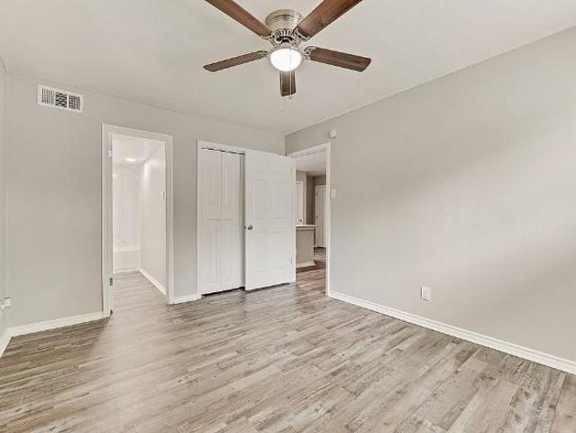 1 Br, 1 bath, Apartment 2703 N Buckner Boulevard