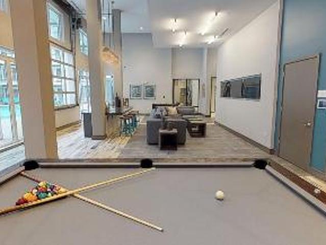 1 Br, 1 bath, Apartment 2700 E College Ave