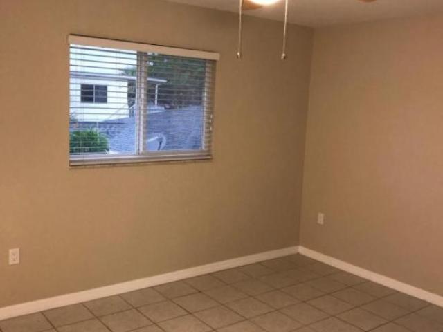 1 Br, 1 bath, Apartment 2704 2nd Street