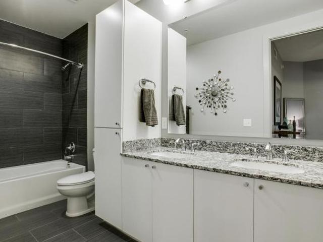 1 Br, 1 bath, Apartment 2728 Hood Street