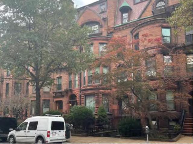 1 Br, 1 bath, Apartment 27 Bay State Rd