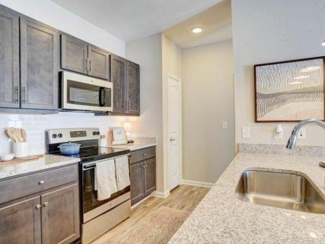 1 Br, 1 bath, Apartment 287 Textile Way