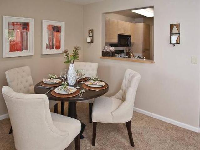 1 Br, 1 bath, Apartment 2800 Grasslands Dr