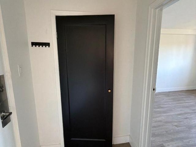 1 Br, 1 bath, Apartment 280 Lorne Avenue