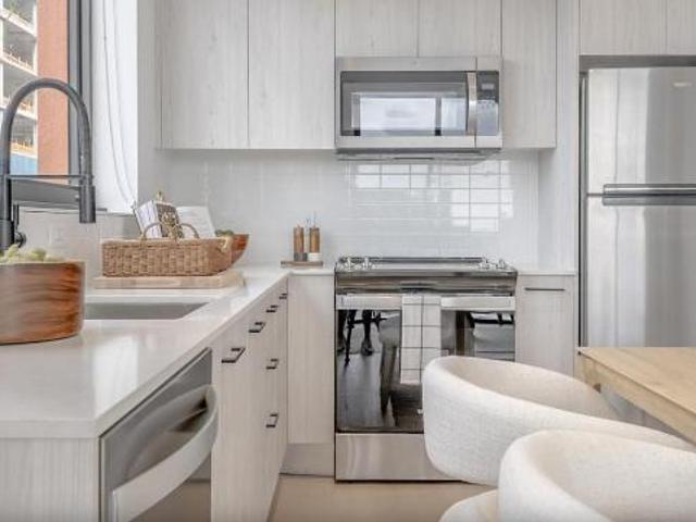 1 Br, 1 bath, Apartment 2828 NW 1st Ave