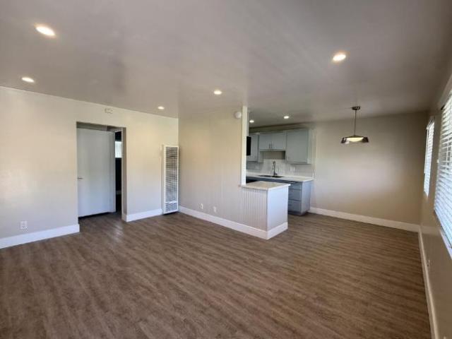 1 Br, 1 bath, Apartment 28 W Pedregosa St