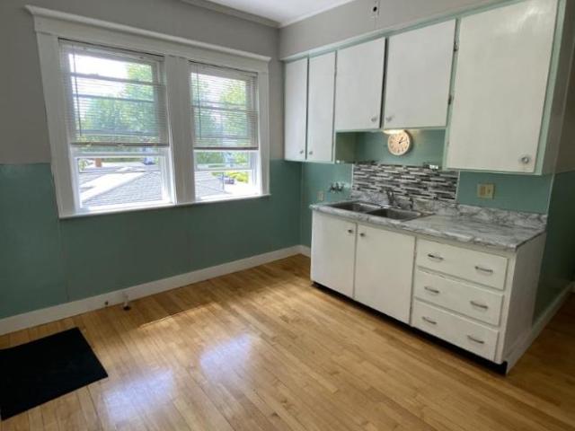 1 Br, 1 bath, Apartment 299 Pine Street