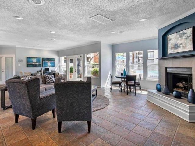 1 Br, 1 bath, Apartment 2900 Harwood Road