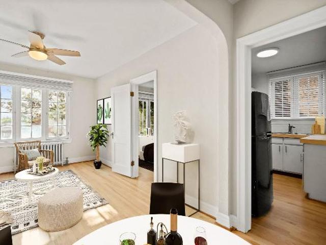 1 Br, 1 bath, Apartment 291 S Pearl St