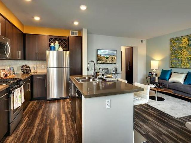 1 Br, 1 bath, Apartment 2930 Barnard St