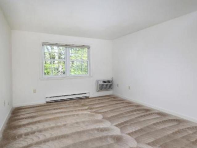 1 Br, 1 bath, Apartment 2 Village Lane