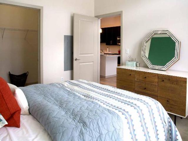 1 Br, 1 bath, Apartment 2 Washington Street