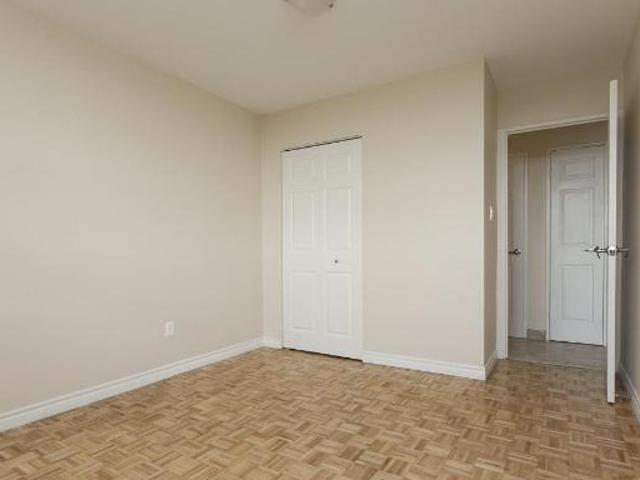 1 Br, 1 bath, Apartment 3050 Glencrest Rd