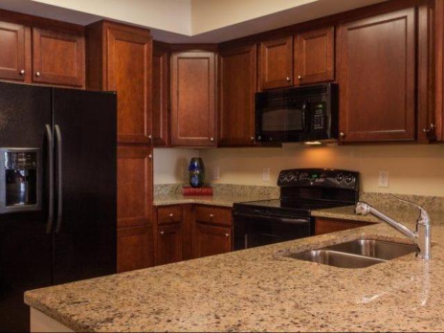 1 Br, 1 bath, Apartment 305 Brookhaven Ave