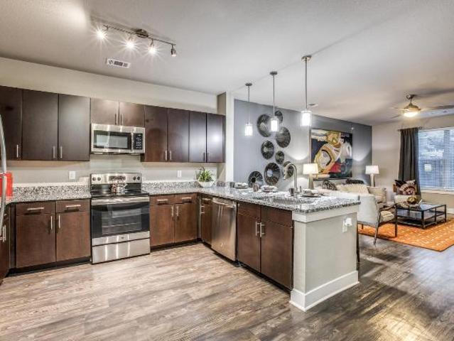 1 Br, 1 bath, Apartment 3090 Outlet Pkwy