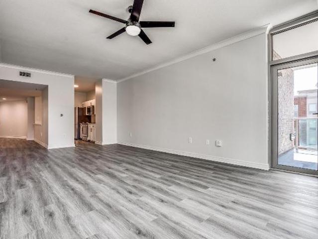 1 Br, 1 bath, Apartment 3000 Blackburn St
