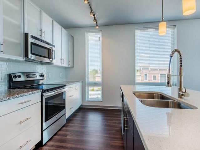 1 Br, 1 bath, Apartment 3001 Village Market Pl