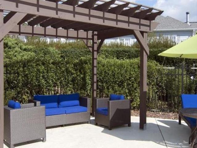1 Br, 1 bath, Apartment 3001 New Haven Dr