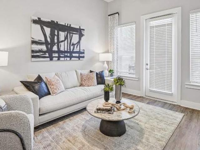 1 Br, 1 bath, Apartment 3007 Petty Rd