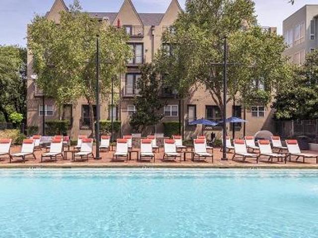 1 Br, 1 bath, Apartment 3006 Woodside St