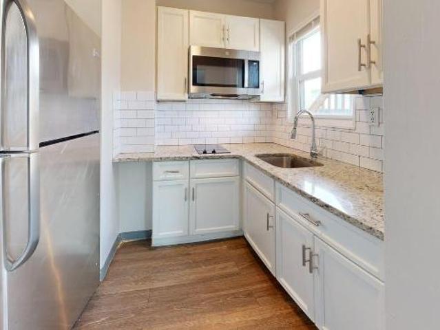 1 Br, 1 bath, Apartment 300 Meridian Street
