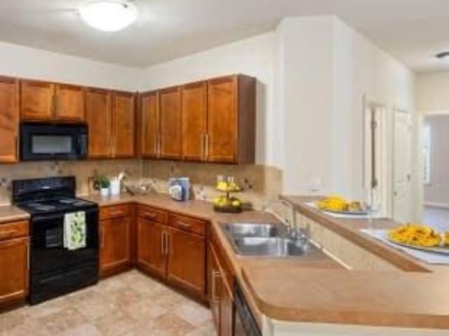 1 Br, 1 bath, Apartment 300 Blue Moon Crossing
