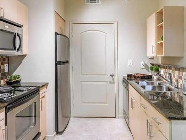 1 Br, 1 bath, Apartment 3015 State Street, Suite 111