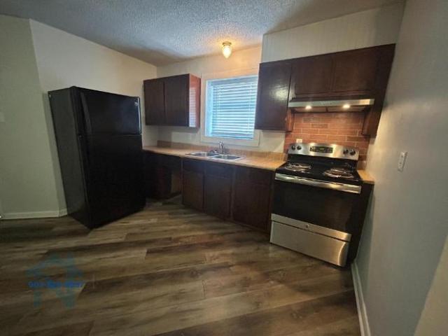 1 Br, 1 bath, Apartment 301 Pine Wilderness Drive