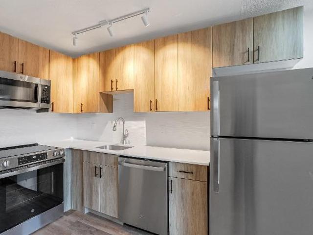 1 Br, 1 bath, Apartment 30 South Pearl Street