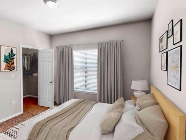 1 Br, 1 bath, Apartment 314 NE 2nd St