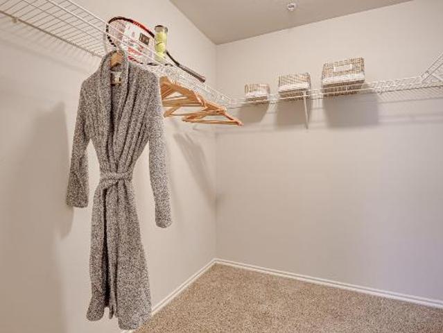 1 Br, 1 bath, Apartment 315 North Greenville Avenue