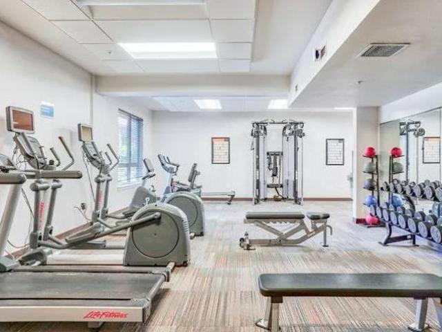 1 Br, 1 bath, Apartment 315 Commercial St SE