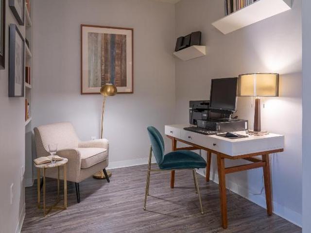 1 Br, 1 bath, Apartment 3101 Stagecoach Road