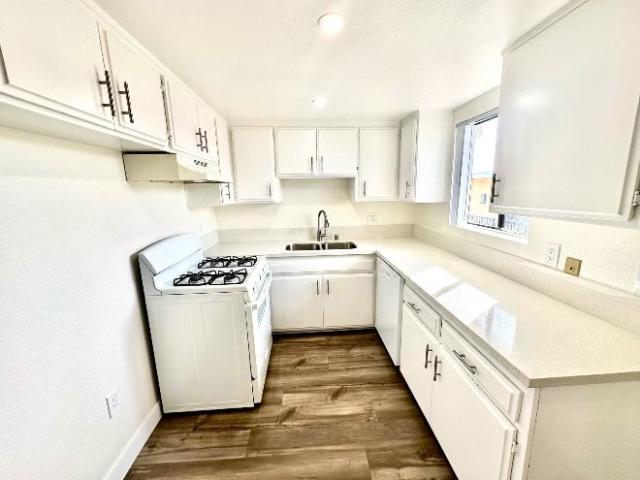 1 Br, 1 bath, Apartment 3102 Bagley Ave