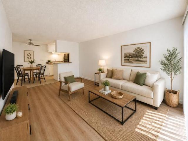 1 Br, 1 bath, Apartment 3106 South Canfield Avenue