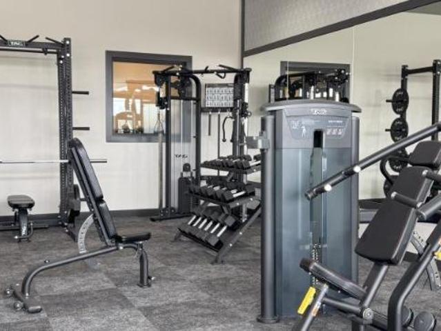 1 Br, 1 bath, Apartment 311 Waters Edge Dr